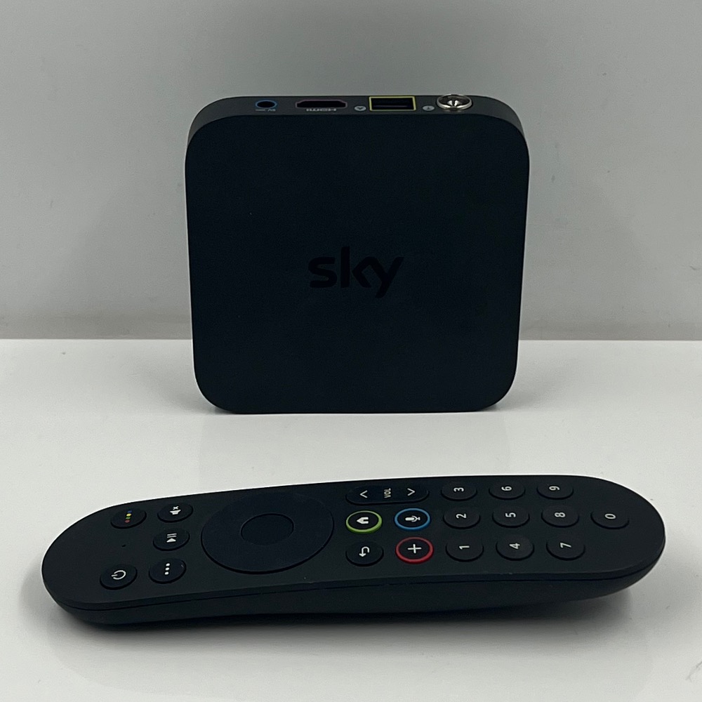 Pre-owned SKY GLASS MULTI ROOM STREAMING PUCK MODEL IP061-EF-ANT WITH ...